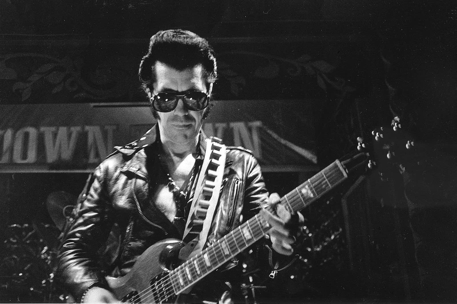 Link Wray “Rumble” (1958) [performed 1974] | So Much Great Music